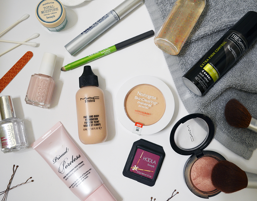 On-the-Go Make-up Travel Essentials | Simply Sianne